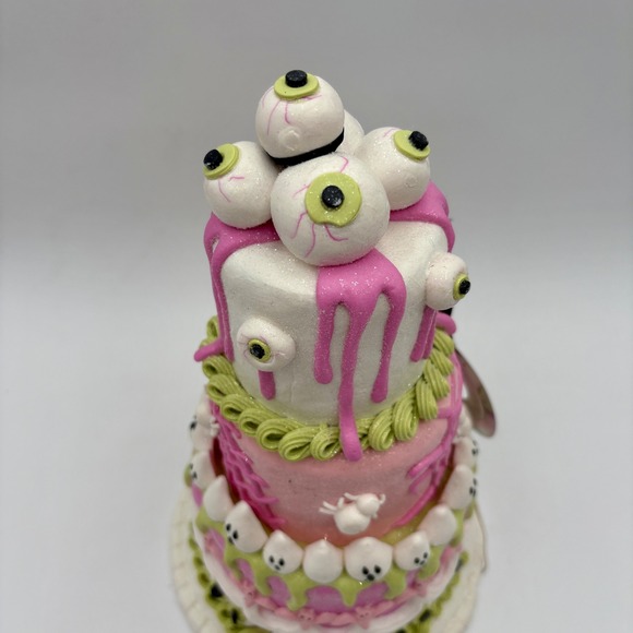 Holiday | Halloween Cake Decoration Tiered Eyeball Spooky Pink Green ...